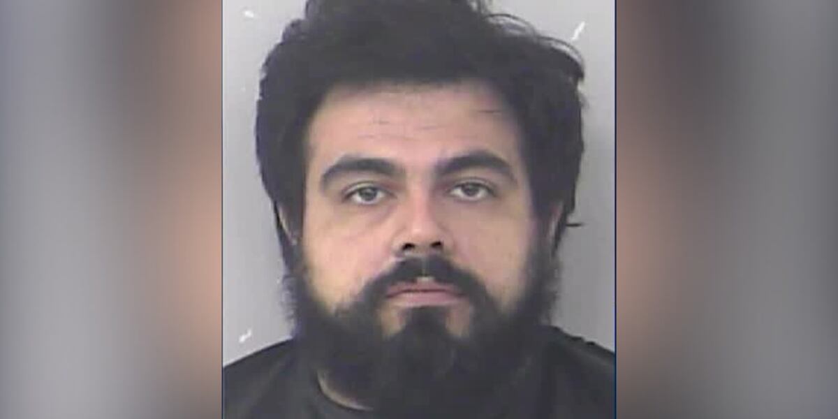 Teacher found naked with drugs at elementary school Teacher found naked with drugs at elementary school